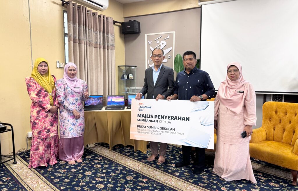 BESTINET DONATES LAPTOPS TO SK KELANA JAYA 1, EMPOWERING STUDENTS ...